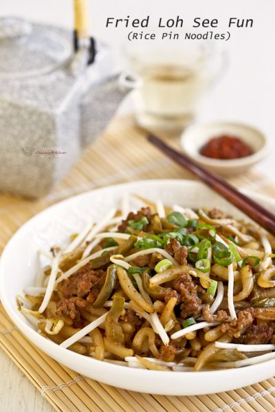 Fried Loh See Fun (Rice Pin Noodles) - Malaysian Chinese Kitchen