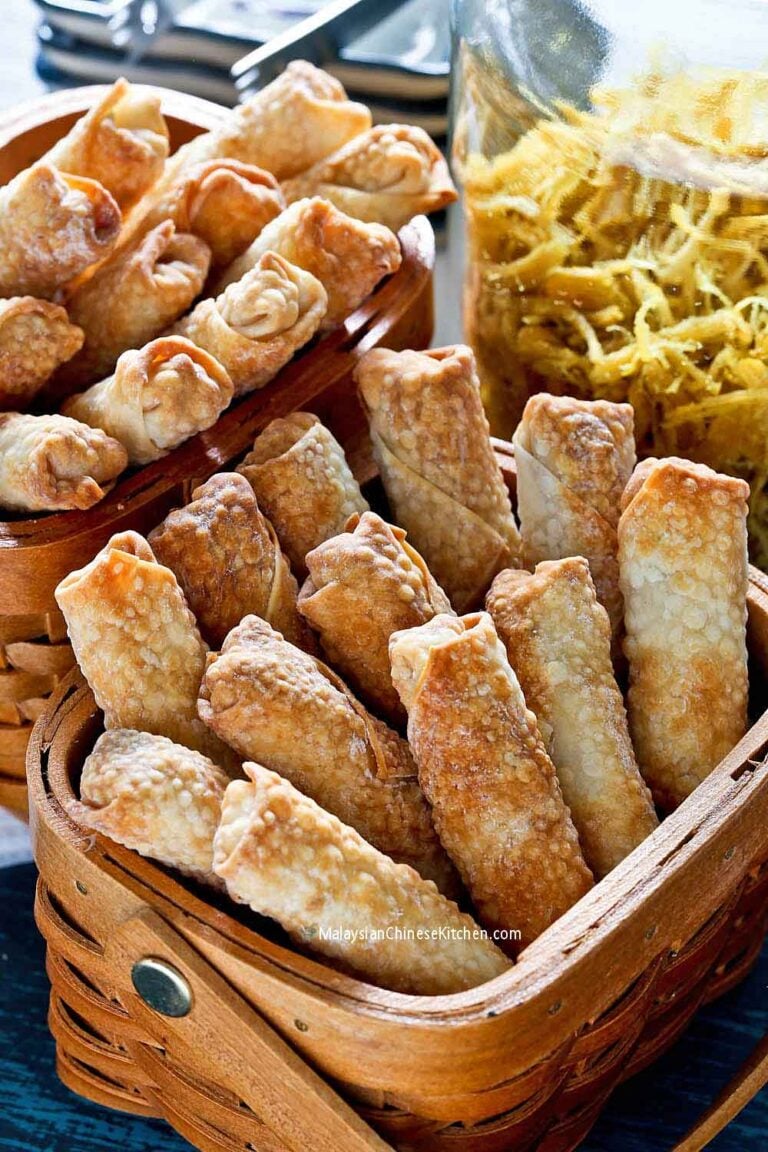 Spicy Chicken Floss Rolls - Malaysian Chinese Kitchen
