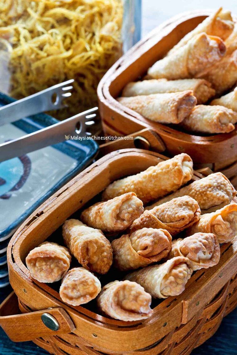 Spicy Chicken Floss Rolls - Malaysian Chinese Kitchen